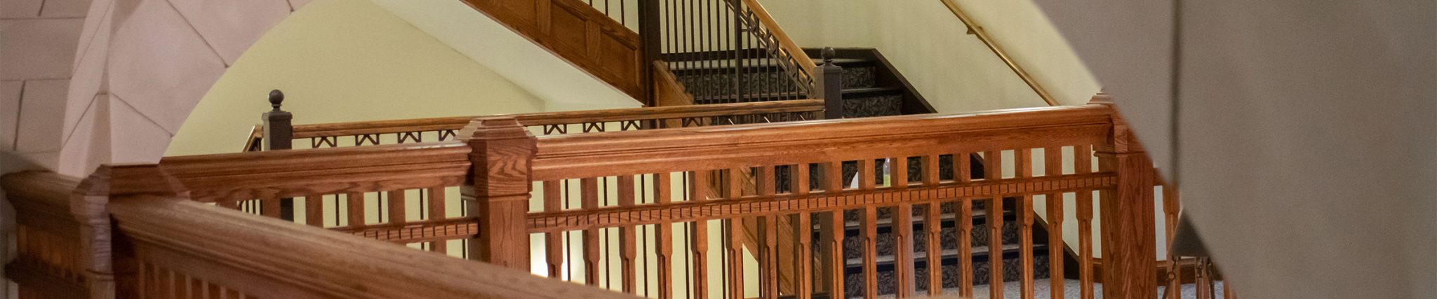 Services for Alumni/Public | Thomas J. Meskill Law Library